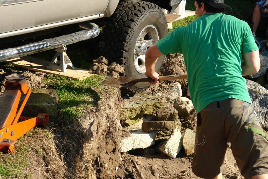 11 Must-Have Essentials Before Going Off-Roading in Your Jeep – Driver ...